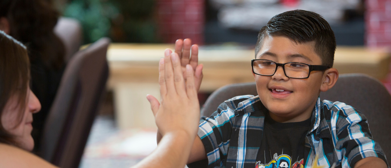 3 Holiday Service Projects Kids (and Families) Can Do