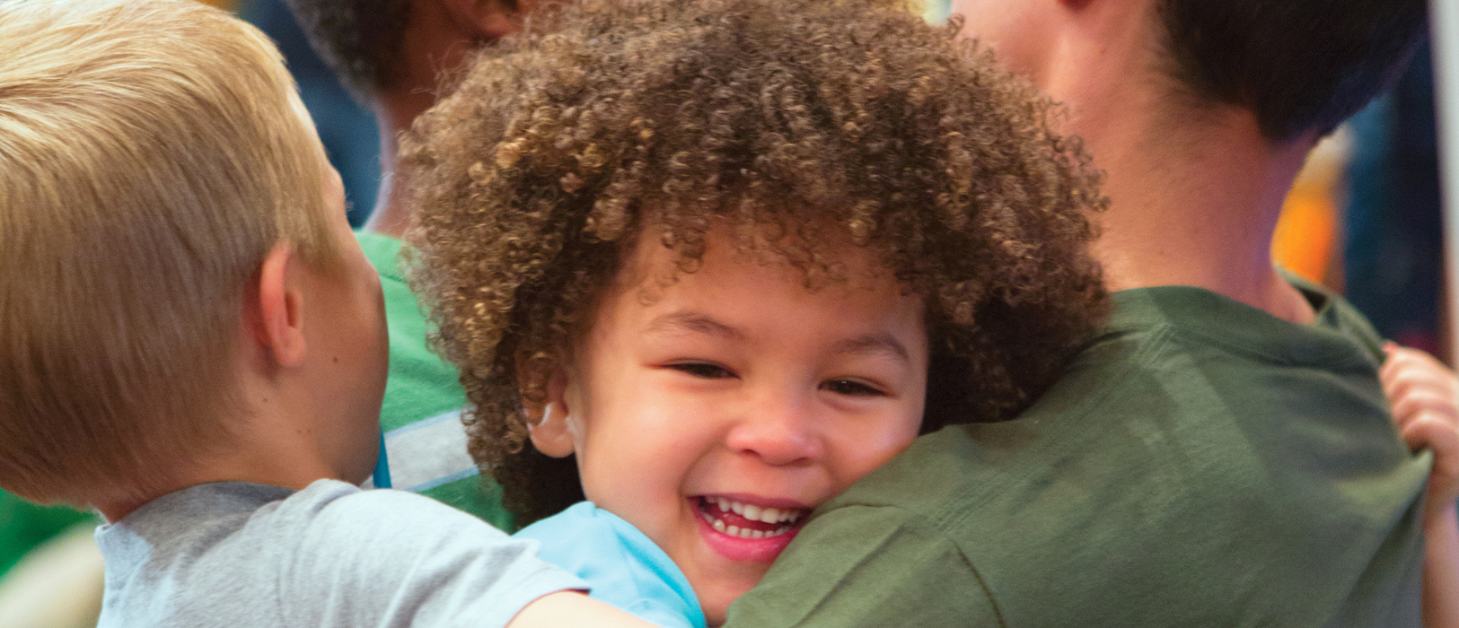 Super Simple Valentine Hug Craft for Preschoolers